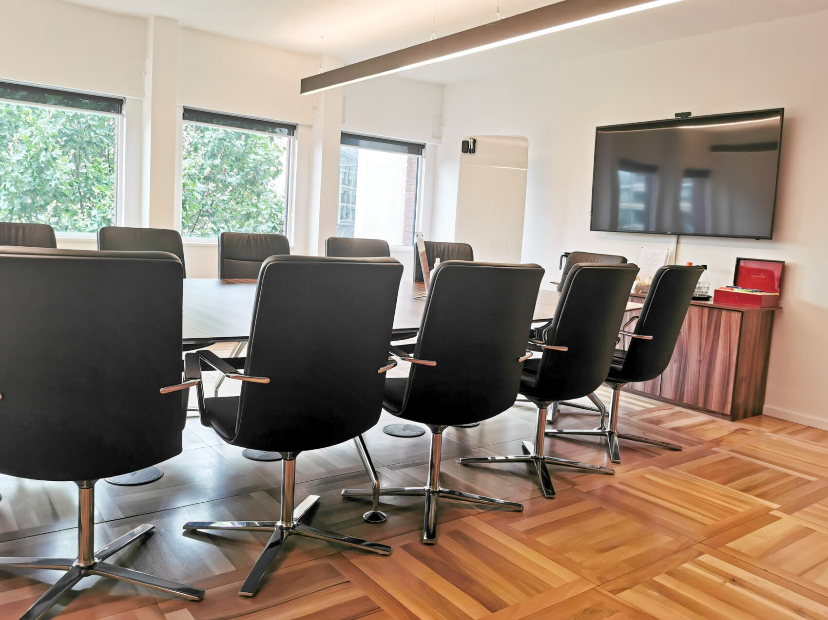10 Ways to Increase Meeting Productivity | Us&Co